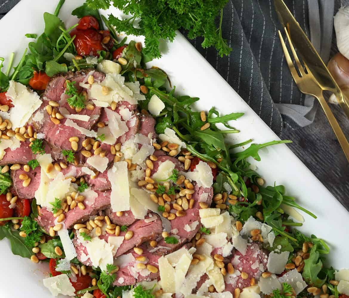 Tagliata med oksemørbrad og tomater - nemt og lækkert | Barego'mad