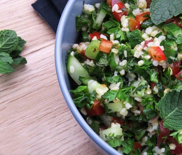 Tabbouleh - arabisk persillesalat med bulgur og frisk mynte | Barego'mad