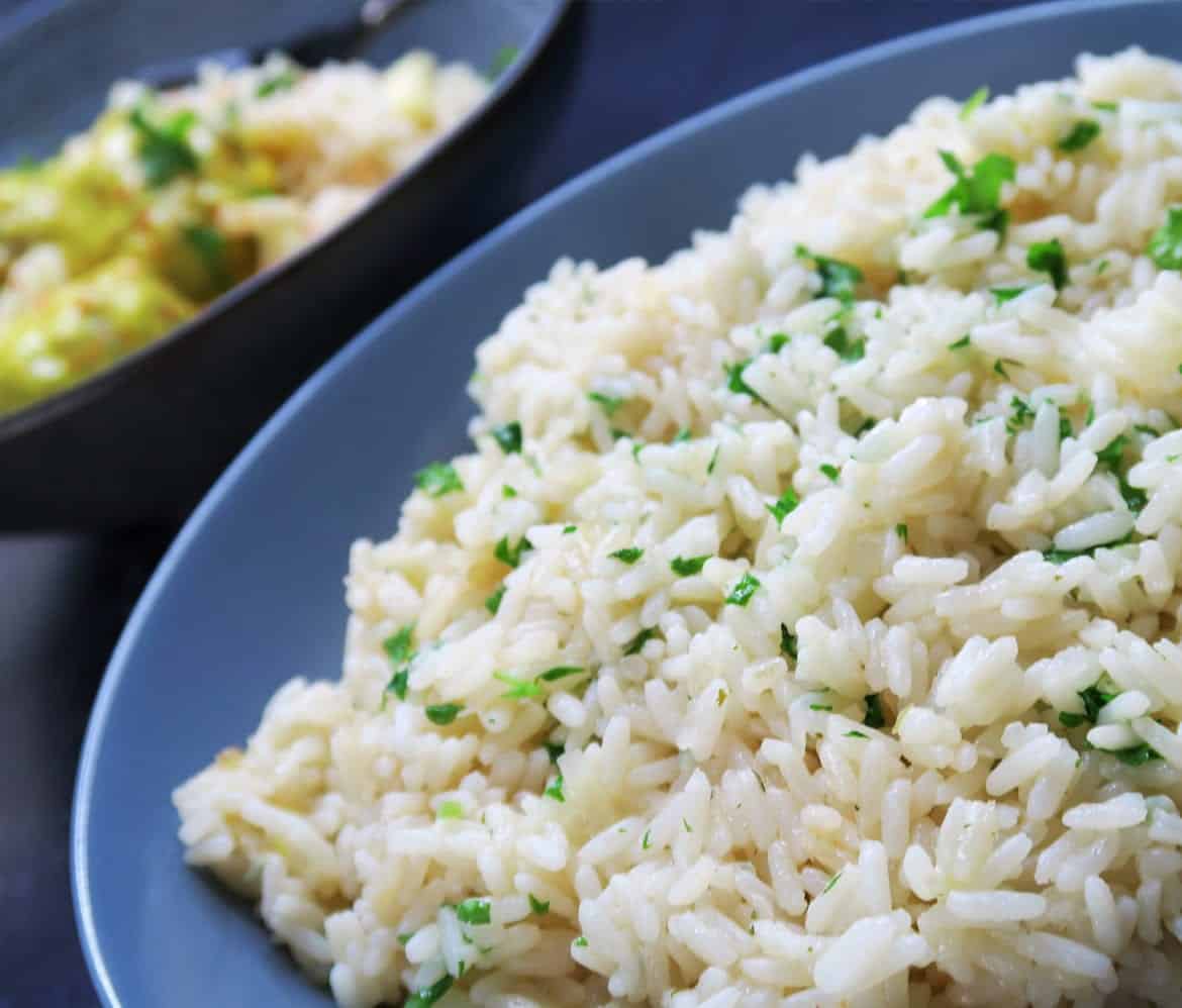 Ris pilaf - klassisk opskrift på ris kogt i bouillon og hvidvin ...