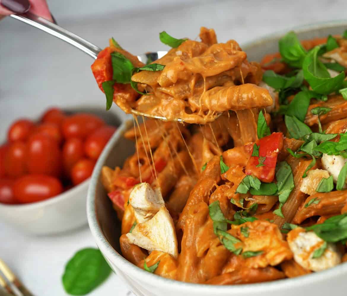 One pot pasta med kylling og mozzarella