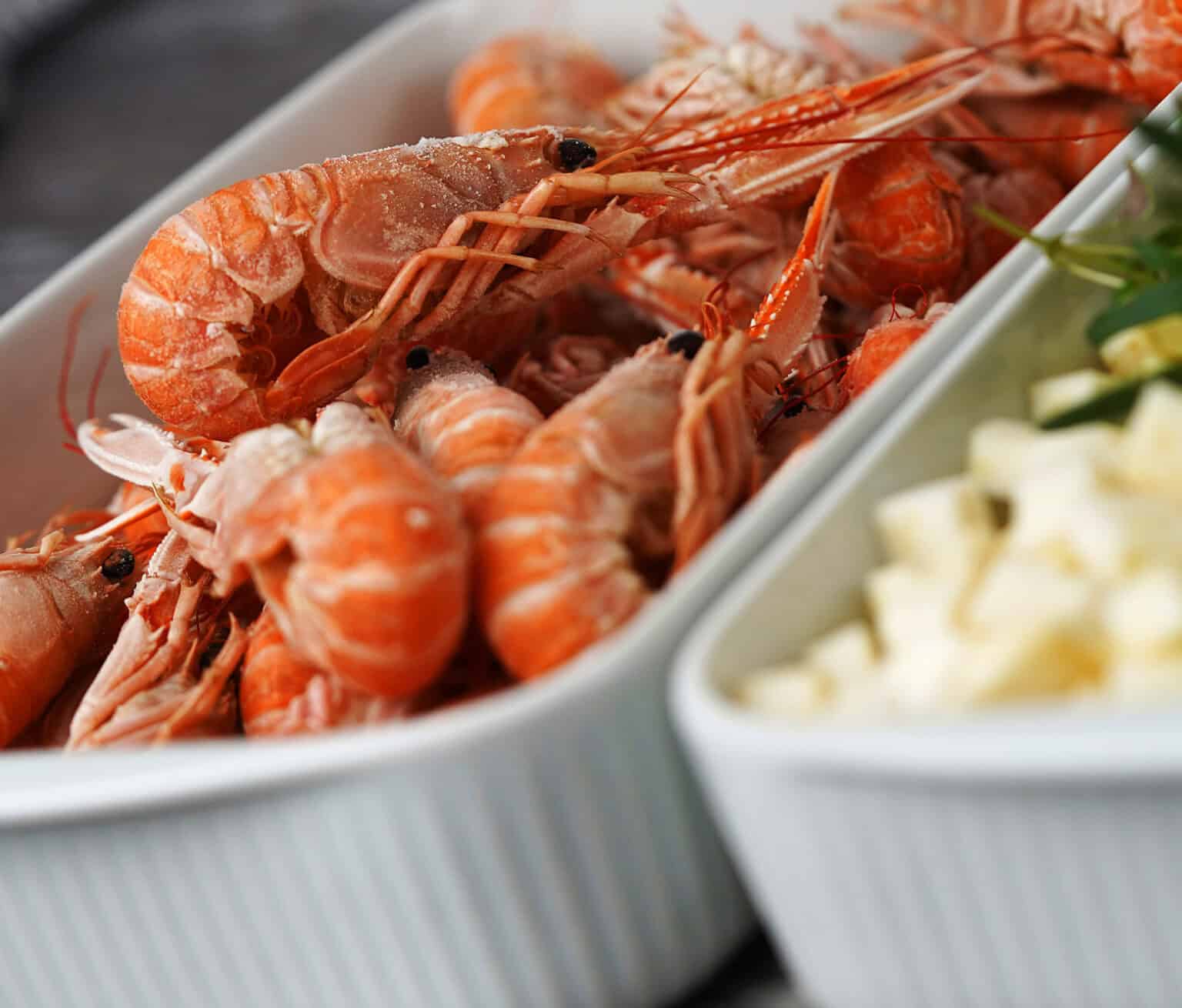 Hummerbisque (lækker skaldyrssuppe med jomfruhummere)